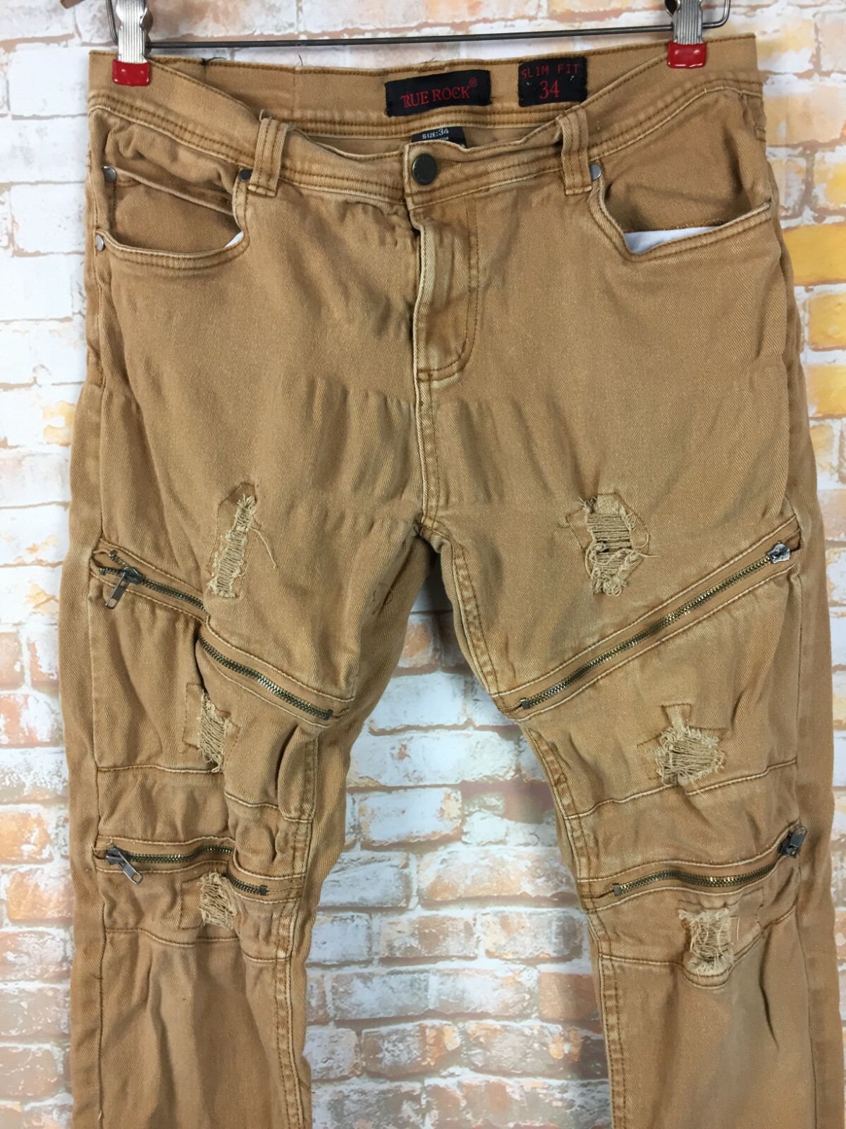 True Rock Men's Thrillered Out Tan Ripped Jeans Size … - Gem