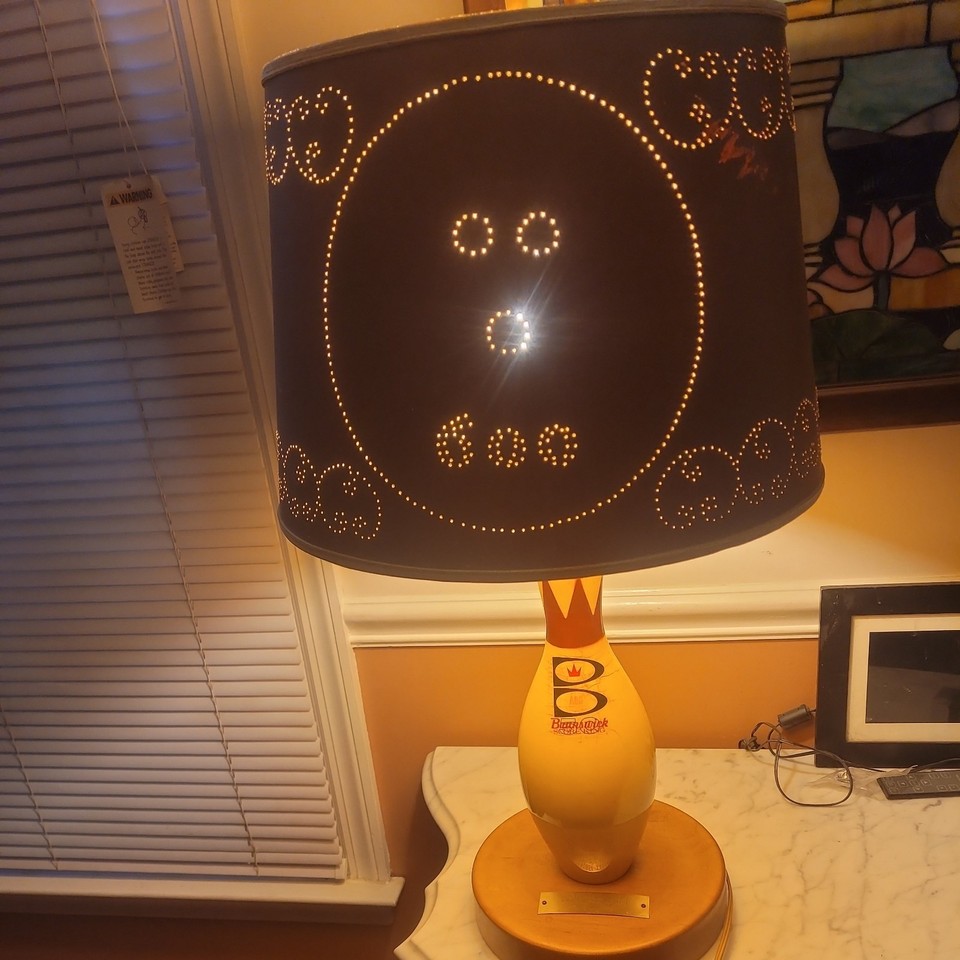 Vtg Brunswick Crown ABC Bowling Pin Lamp With Shade 600 Score Award | eBay