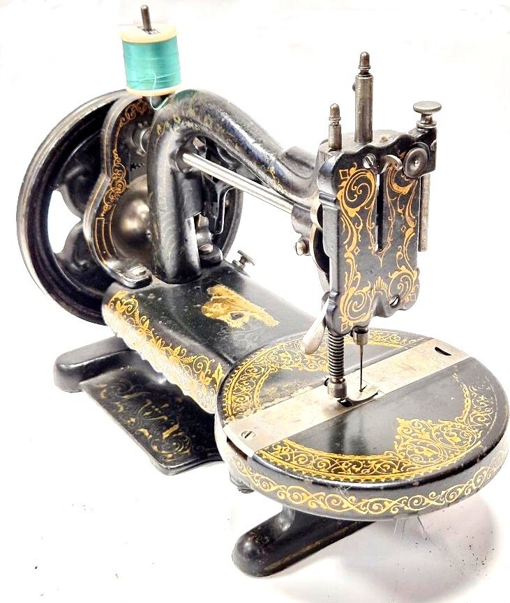 TOP antique & rare sewing machine CHAS RAYMOND circa 1890 CANADA | eBay