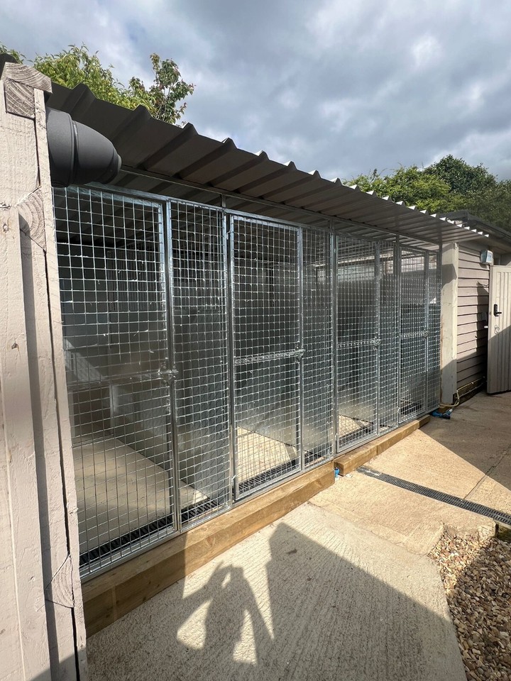 Galvanised Dog Run Kennel Pen - 3 Block Various Sizes | eBay UK