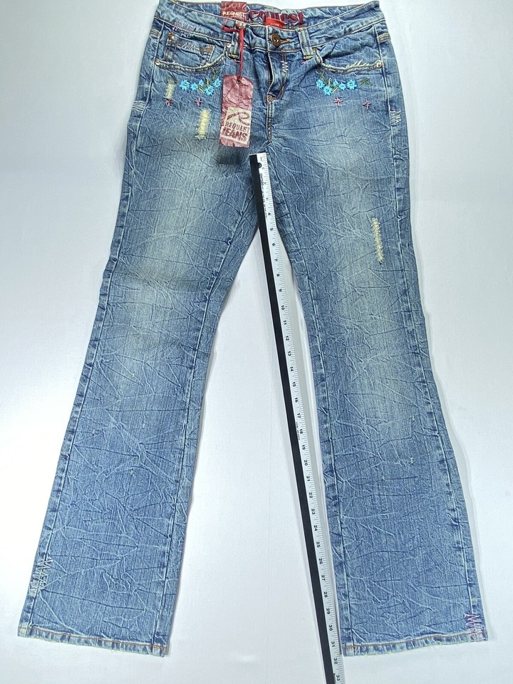 Request jeans women’s Size 29 Washed Denim Style 91338 Embroidered ...
