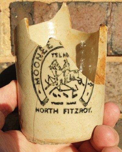 BROKEN BOTTOM HALF of a MOONEE VALLEY Stoneware GINGER BEER Nth Fitzroy ...