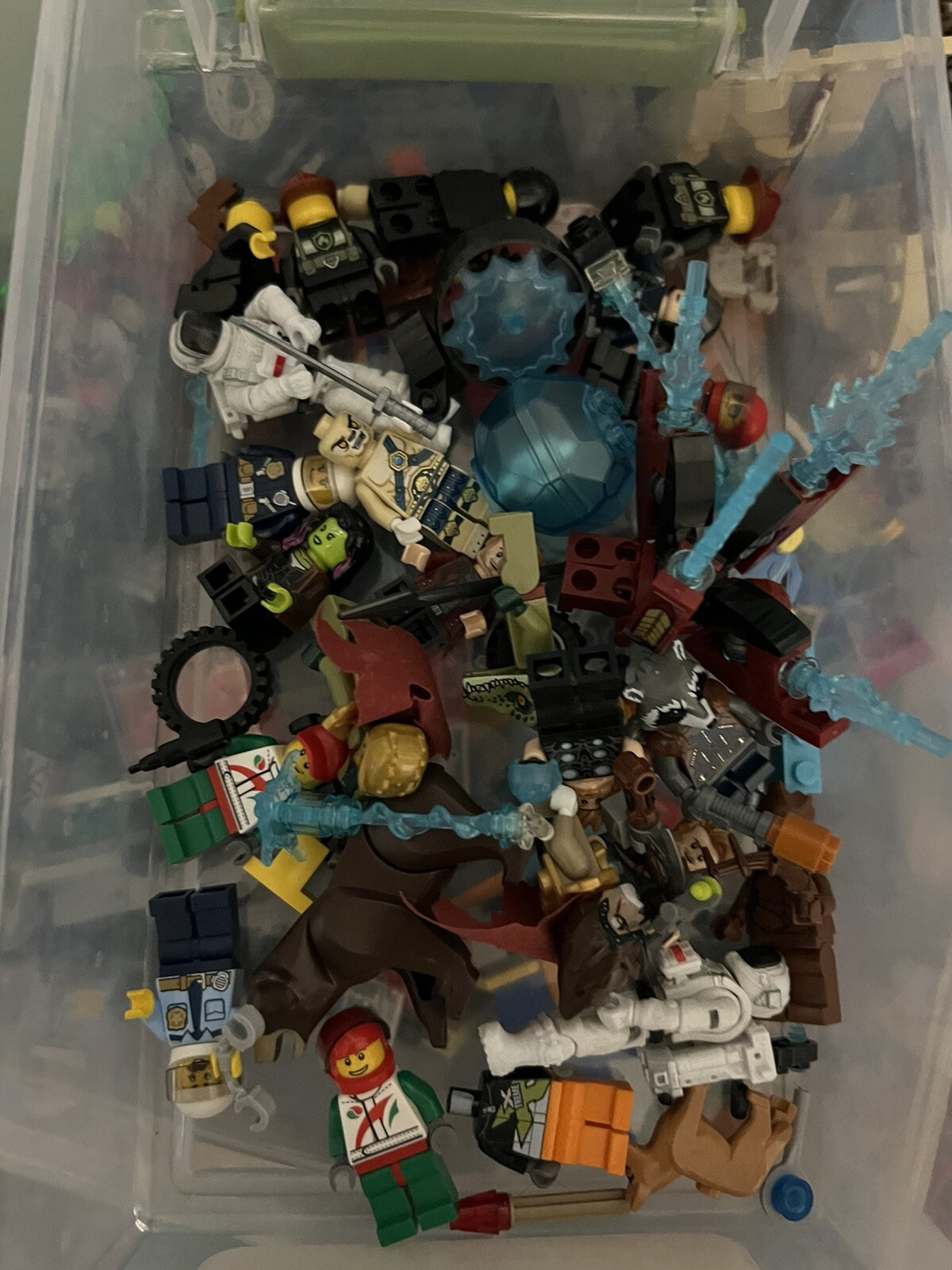 Huge Lego Lot With Sets, Minifigs And Random Lego Pieces | eBay