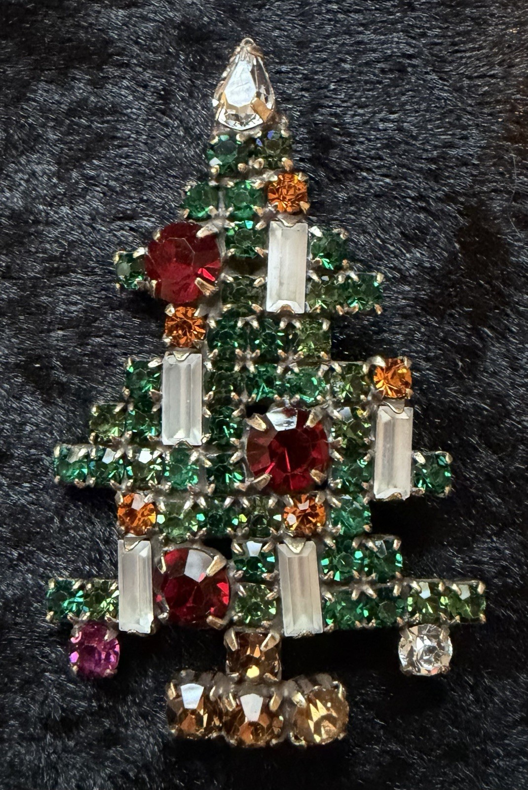 VINTAGE WEISS CHRISTMAS TREE PIN BROOCH 5 CANDLES RHI… - Gem