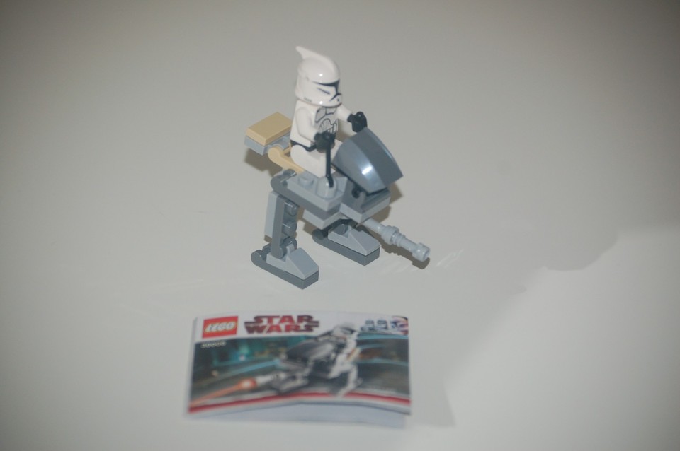 Lego Starwars Mini Sets complete with instructions (30005) and (30006 ...