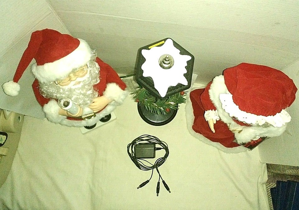 Vintage Rare Collectible Animated Mr & Mrs Claus & Light Post Lighted ...