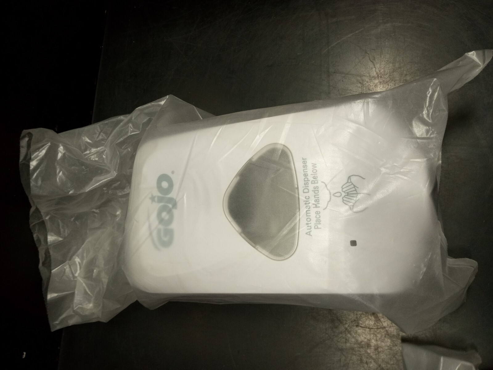 GOJO TFX Touch Free Soap Dispenser System Model 2740-01 Volume 40.5 oz ...