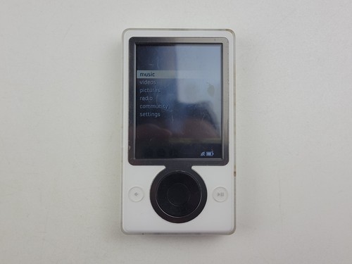 Microsoft Zune Digital Media MP3 Player (1090) 30GB - White - SMALL ...