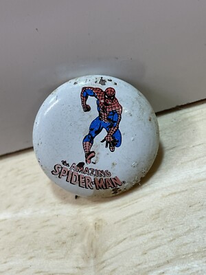 VINTAGE Original MARVEL COMICS THE AMAZING SPIDER-MAN PIN BACK 1975 ...