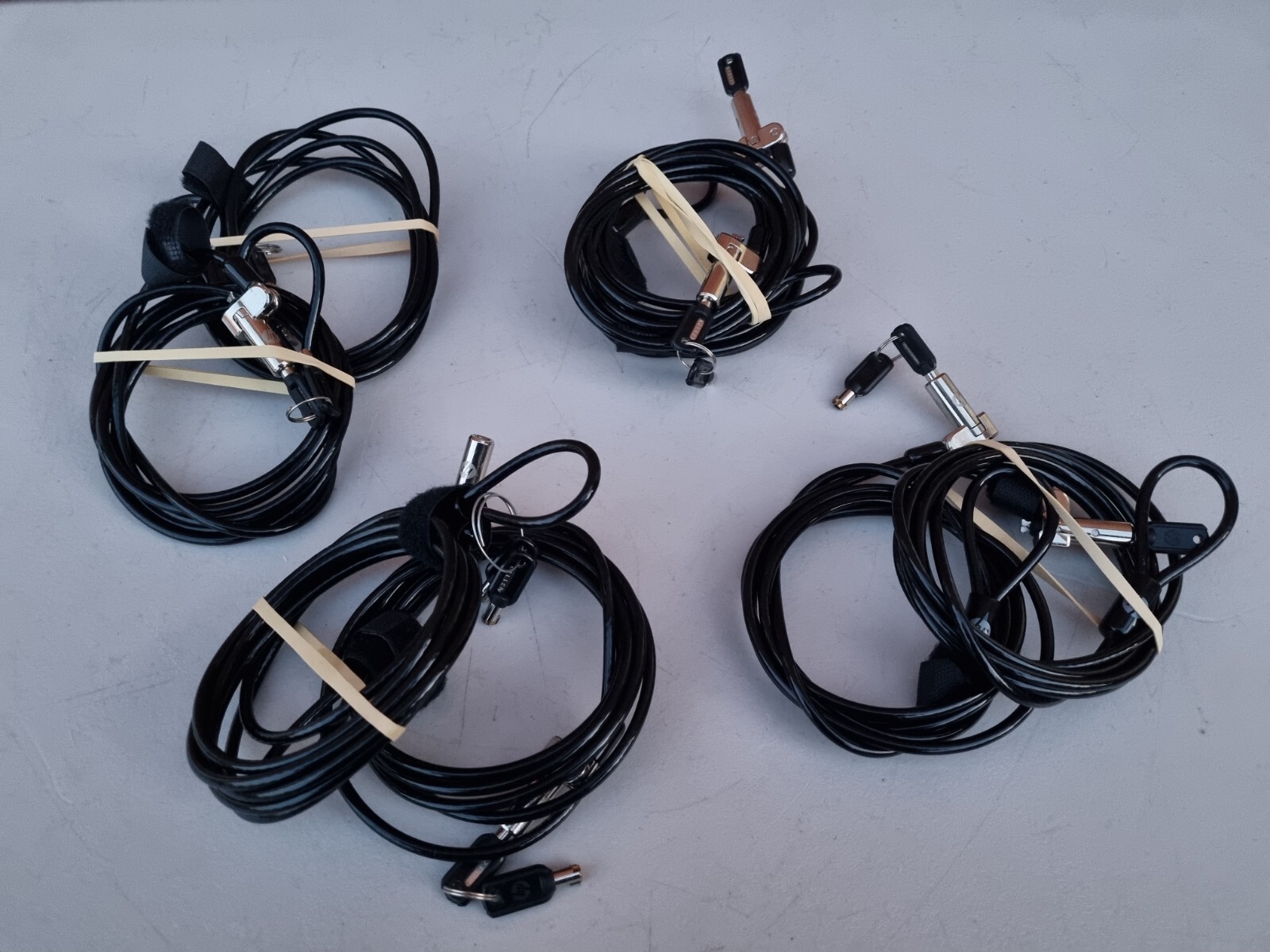 Joblot of 2 HP Nano Master Keyed Cable Lock 1AJ39AA. Joblot of 2 ...