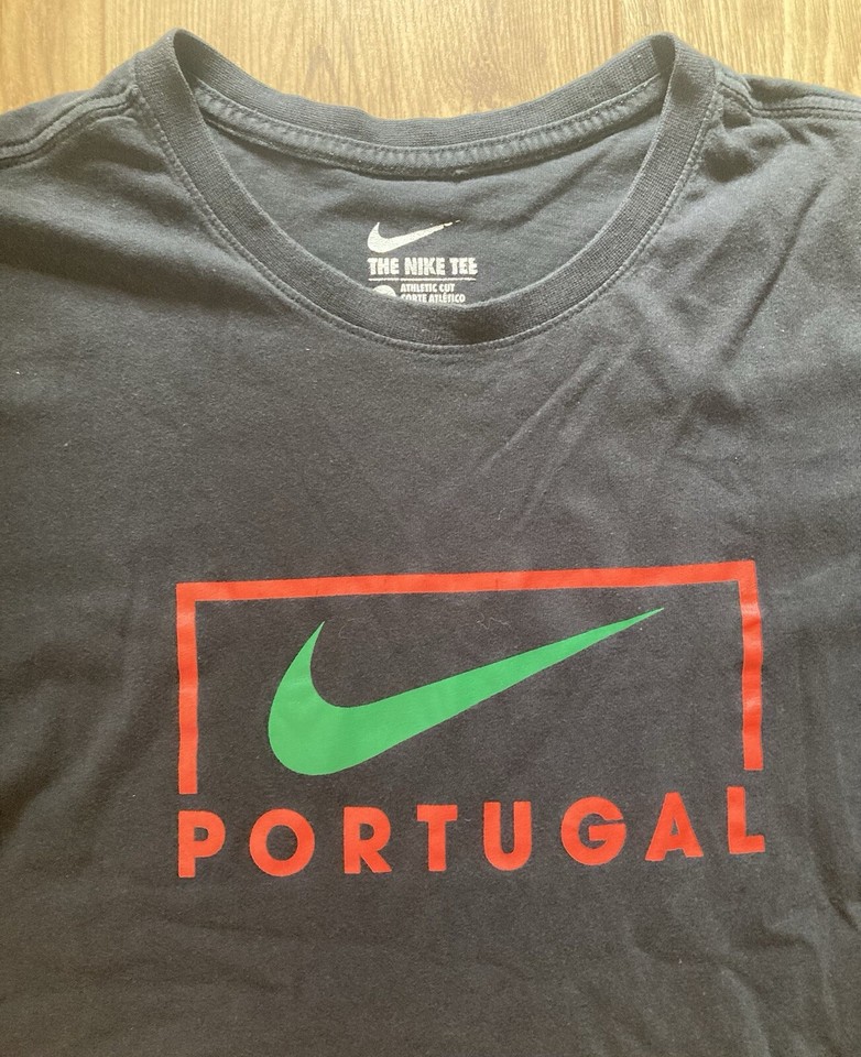 Men’s Nike Portugal Goalpost Design Football Black T-shirt M Medium ...