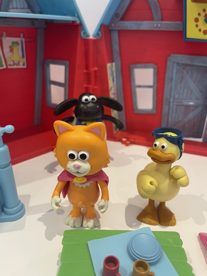 Timmy Time Barn Play Set Mittens Cat & Yabba Duck Figures, CBeebies Toy ...
