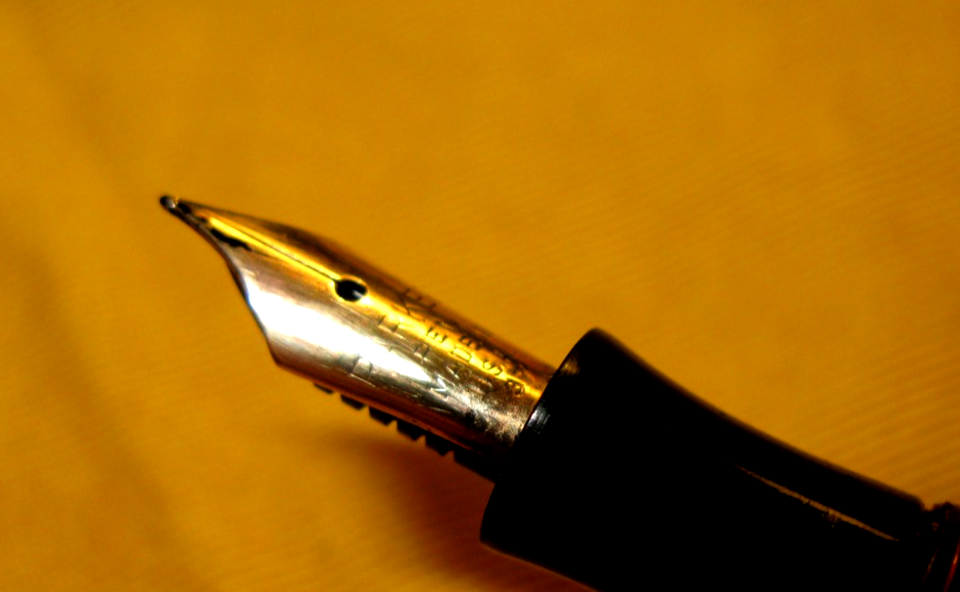 AIKIN LAMBERT CO. VIS-O-PEN ROSE/BLACK COLOR FOUNTAIN PEN W/PARKER 14K ...