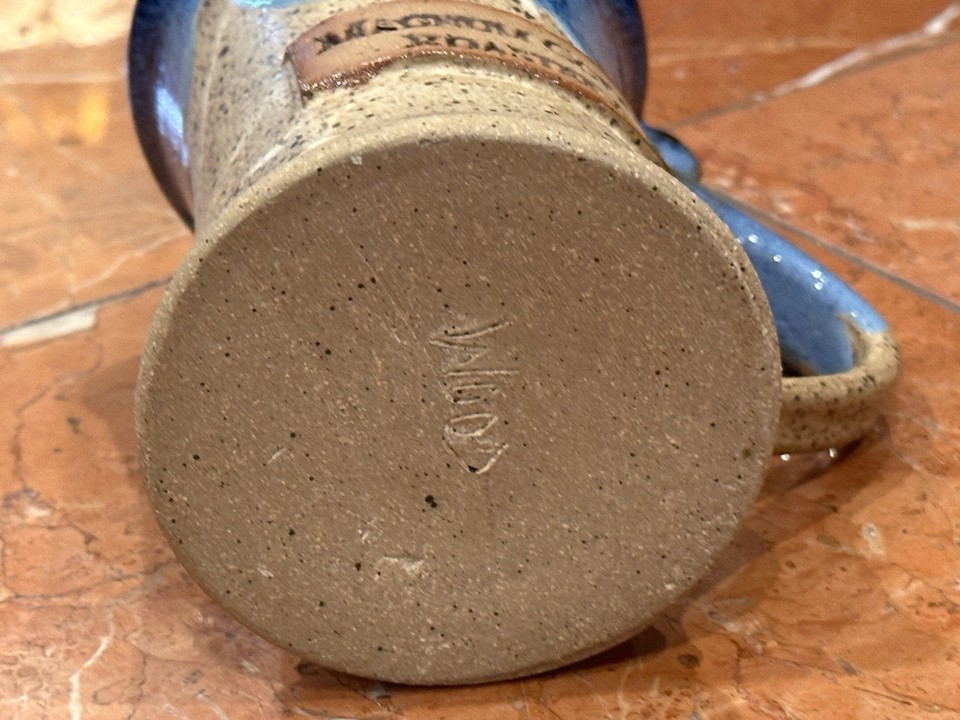 MAGNUM COFFEE ROASTERY WOOD DRIP GLAZE TAN BLUE ART POTTERY Mug Cup HTF ...