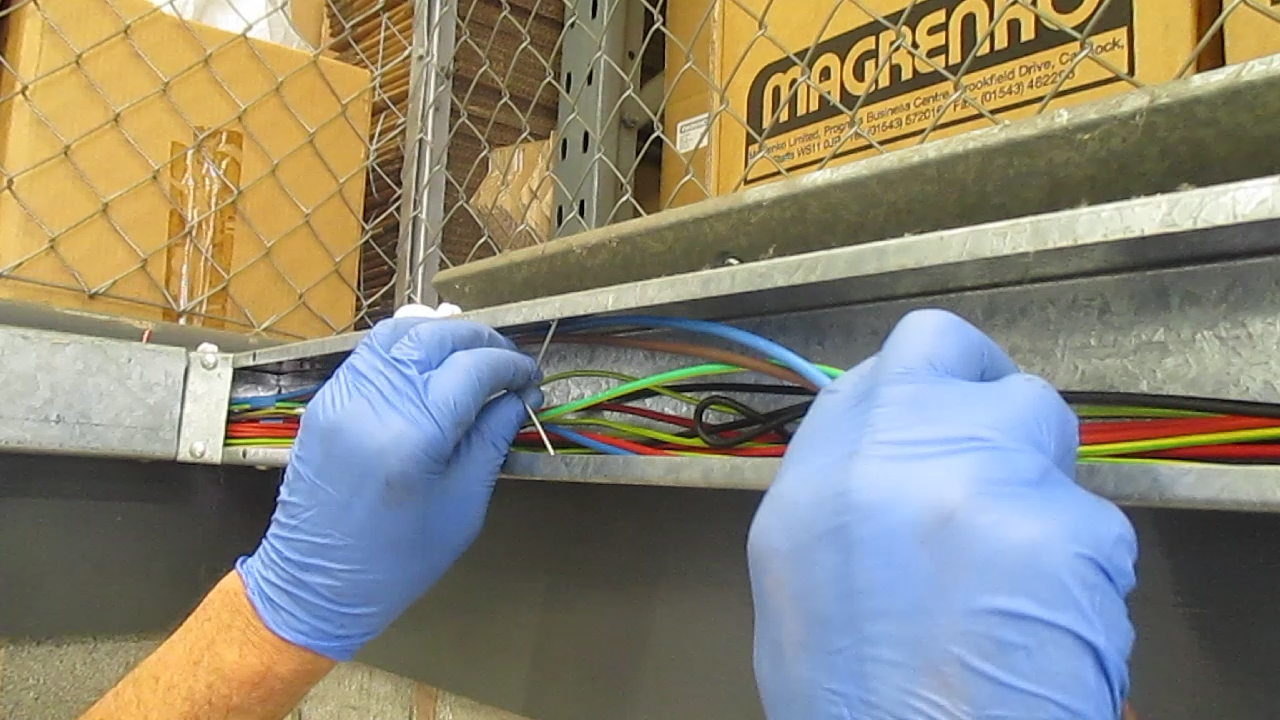 TRUNKING CABLE RETAINER WIRE SPRINGS - SIZES: 50MM TO 150MM - PACKS OF ...