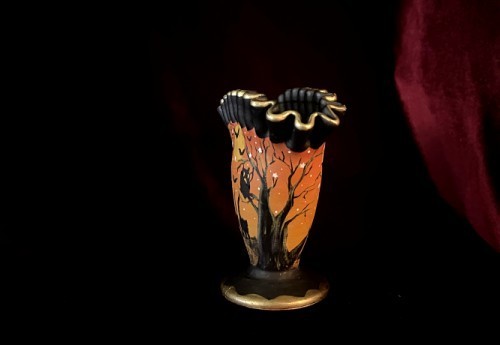 Vintage Fenton Halloween Witch & Black Cats Silver Crest Fan Vase HP BY ...