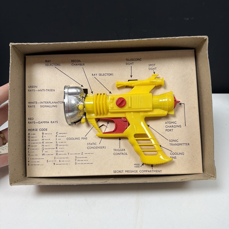 Scarce Palitoy Genuine Dan Dare Cosmic Ray Gun | eBay UK
