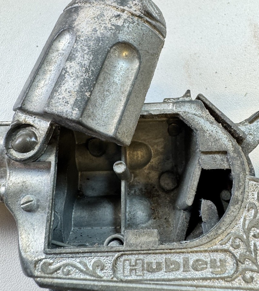 1950s WORKING VINTAGE HUBLEY REVOLVER CAP GUN DIECAST REVOLVER W/Bull ...