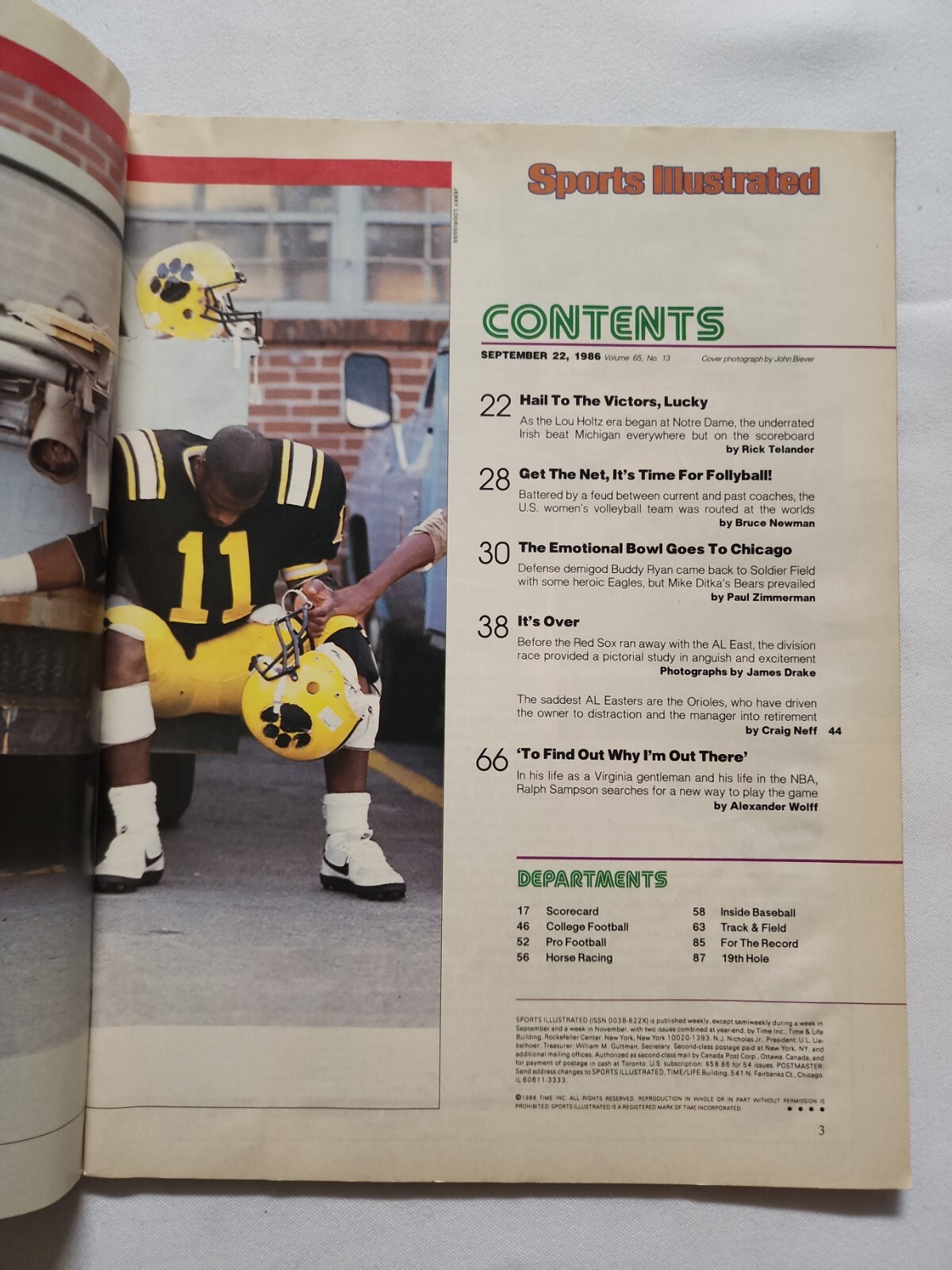 1986 Sept 22 SPORTS ILLUSTRATED A Real Hum-Dinger Michigan Notre Dame ...