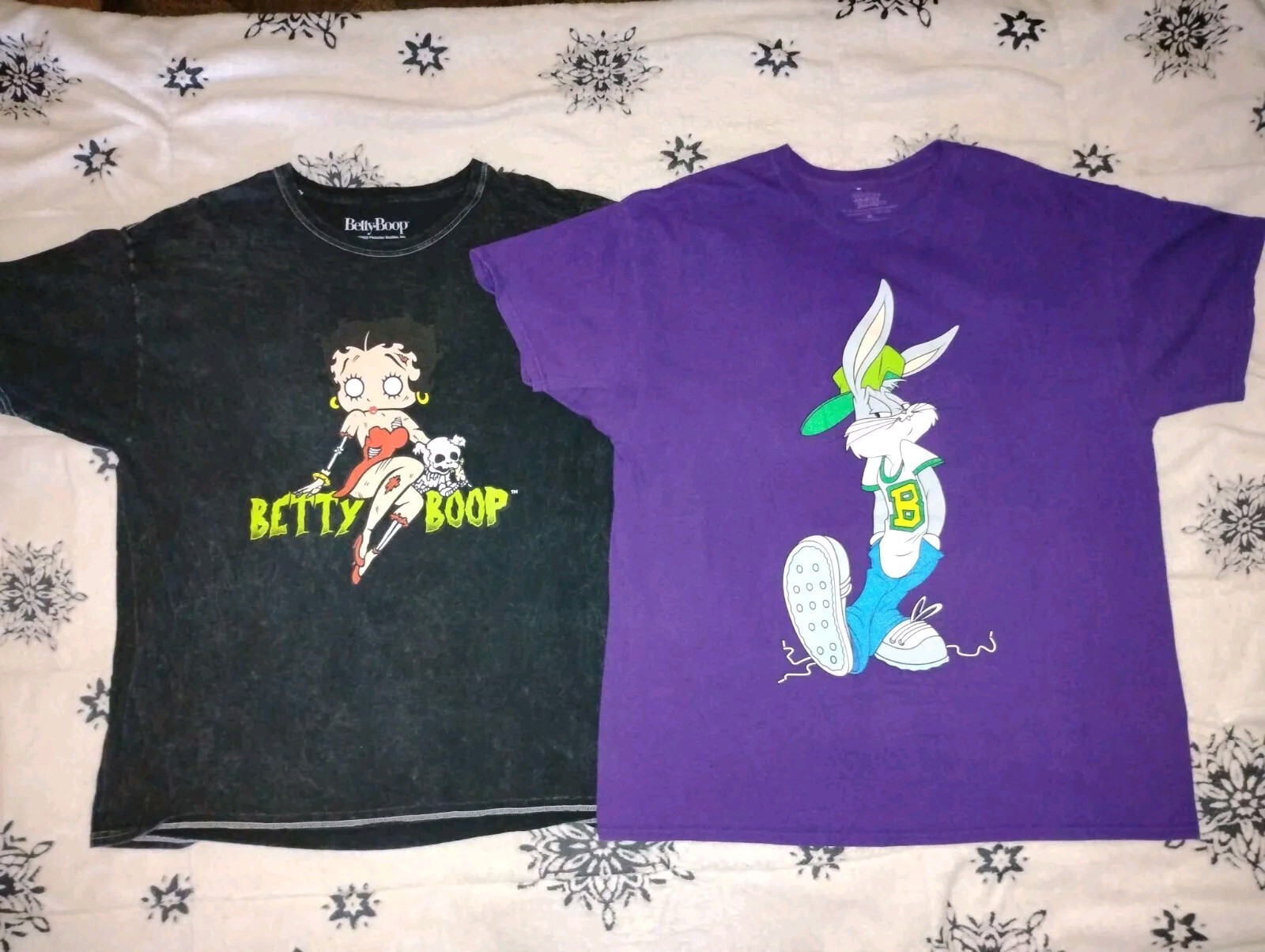 Betty Boop & Looney Tunes Bugs Bunny Set Of 2 Short S… - Gem