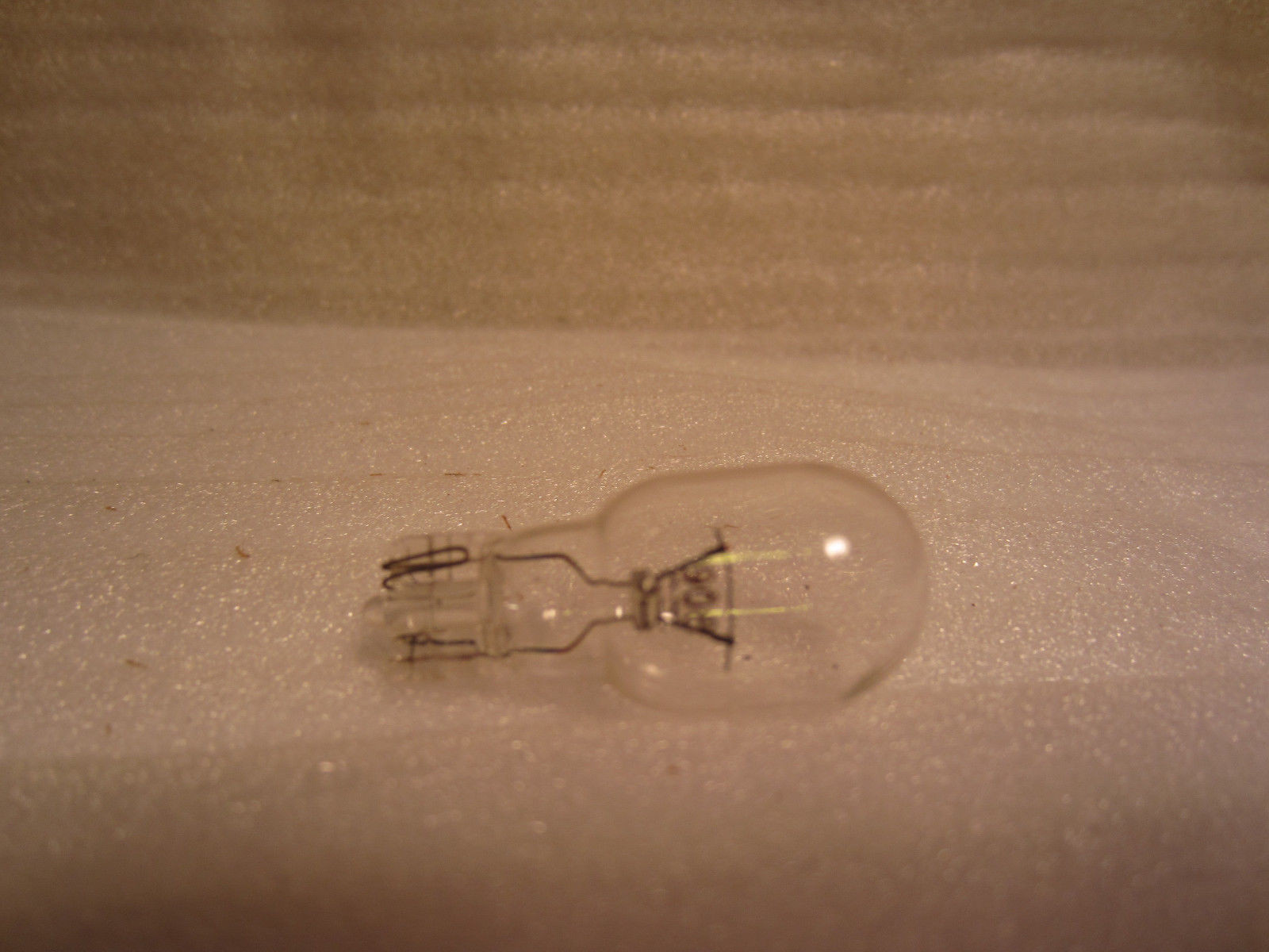 Box Of 9 Sylvania 908 S908 GE908 Miniature Wedge Base Light Bulb Lamps ...