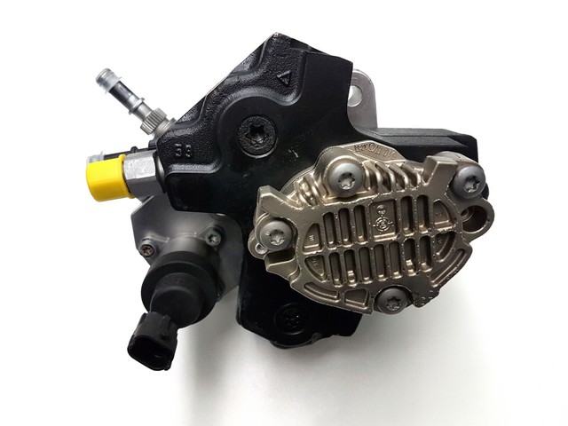 Reconditioned Bosch Diesel Fuel Pump 0445010101 HYUNDAI STAREX 2.5 CRDi ...