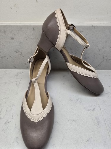 Vintage 1920s Flapper Style Taupe Cream T Bar Mary Jane Shoes 6 Hotter ...