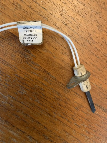 Honeywell Glowfly Q3200U Silicone Nitride Igniter Q3200U1004 USED | eBay