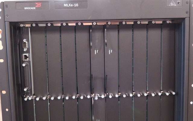 Routers and Gateways Brocade Mlxe-16 Router Chassis BRMLXE16MR2MAC for ...
