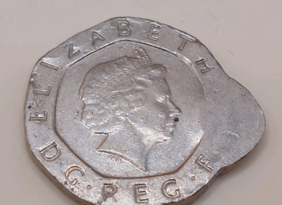 2007 Incredible Error 20p | eBay UK