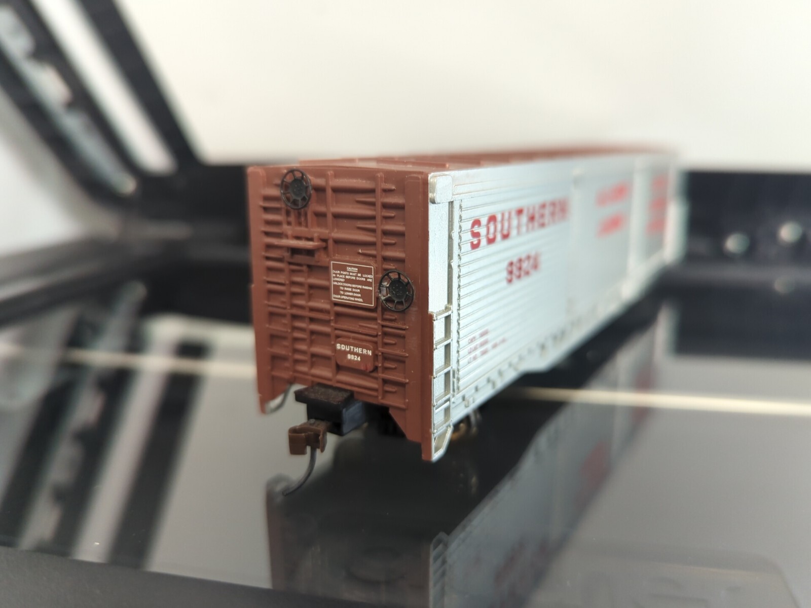 Bachmann HO Scale 9924 All-Door Silver Box Car Southern Railroad Rare ...