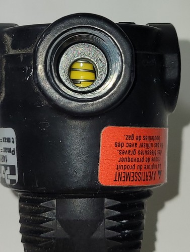 Parker 14R113FC Air Regulator - 1/4 In. 300PSI. 125FW/ USGauge meter ...