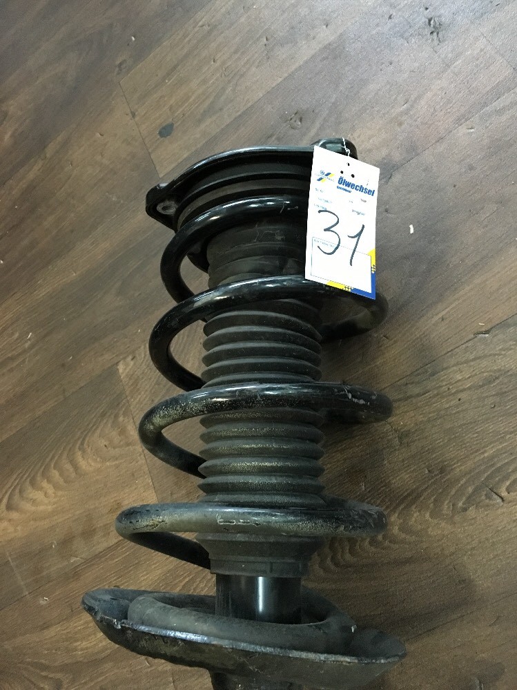 1Y93082 Mercedes W639 Vito 110 CDI Federbein Vorne A6393206613 ...