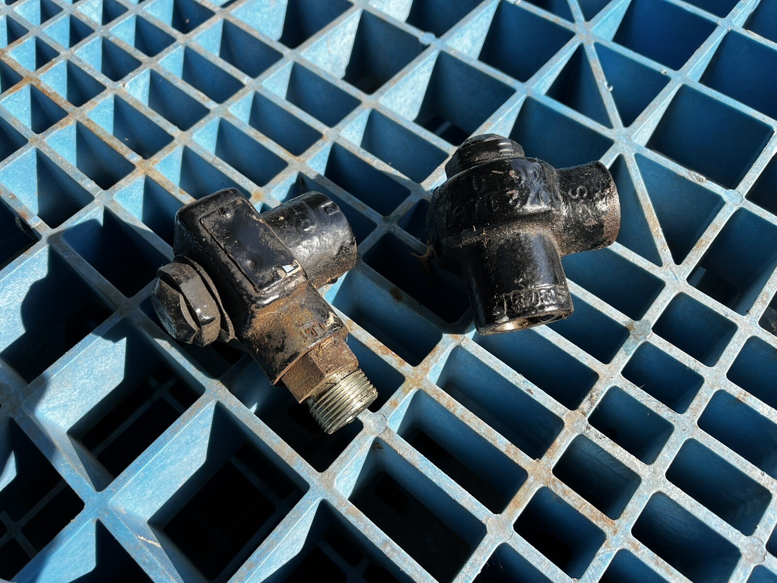 Jacobsen Reel Mower Hydraulic Elbow Blocks | eBay