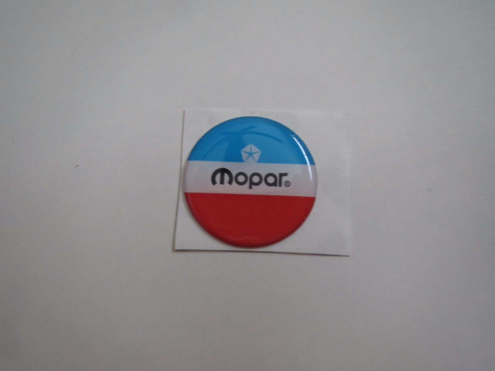 MOPAR RED WHITE BLUE DODGE CHRYSLER PLYMOUTH LOGO STEERlNG WHEEL EMBLEM ...