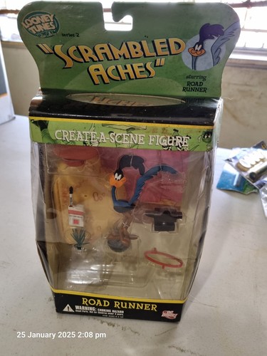DC Direct Looney Tunes Scrambled Aches Road Runner Action Figure New ...