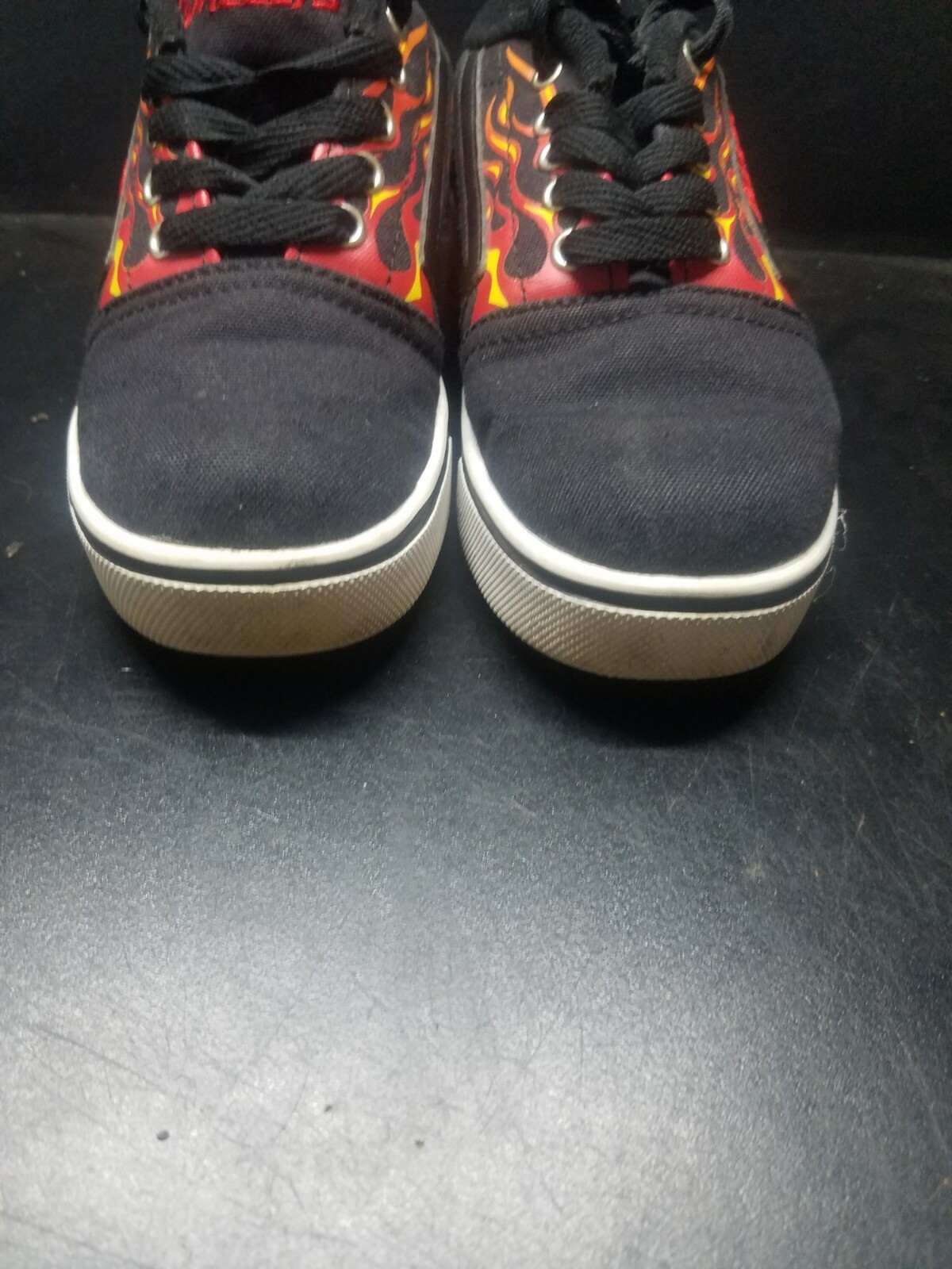 Heelys Kids Size 6 Skate Shoes Gr8 Pro Prints Black With Flames Youth ...