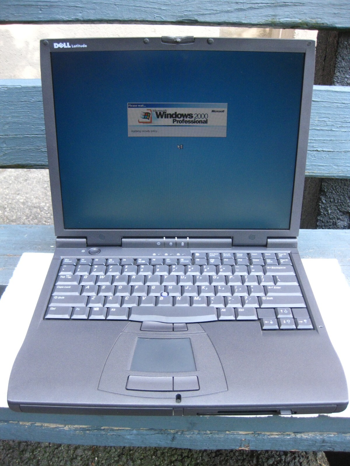 VTG Dell Latitude Laptop PPX AT/AT Compatible Pentium Windows 2000 Pro ...