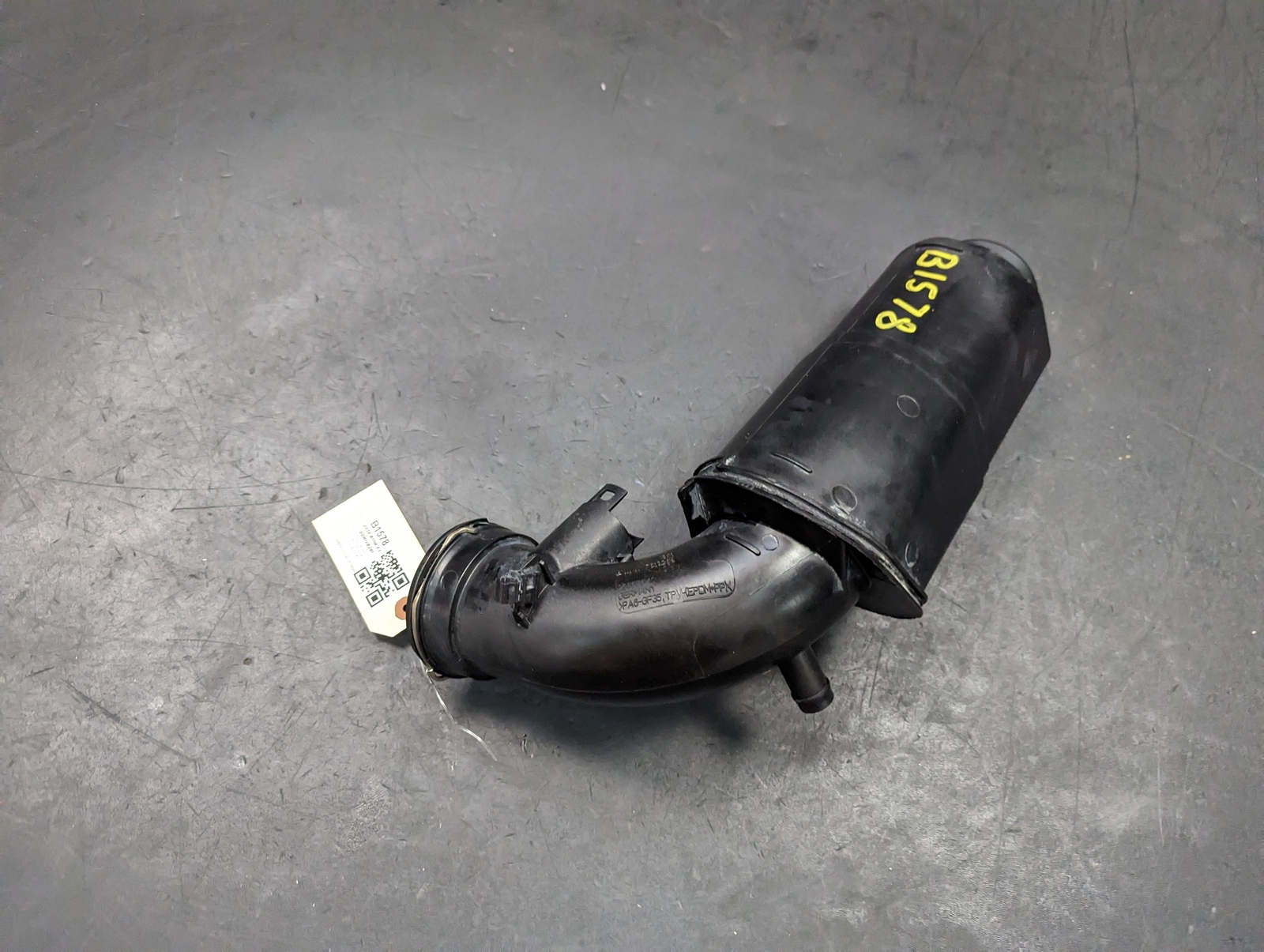 Intercooler Filtered Air Pipe w/ Resonator 2018 BMW X1 13717619268 2016 ...