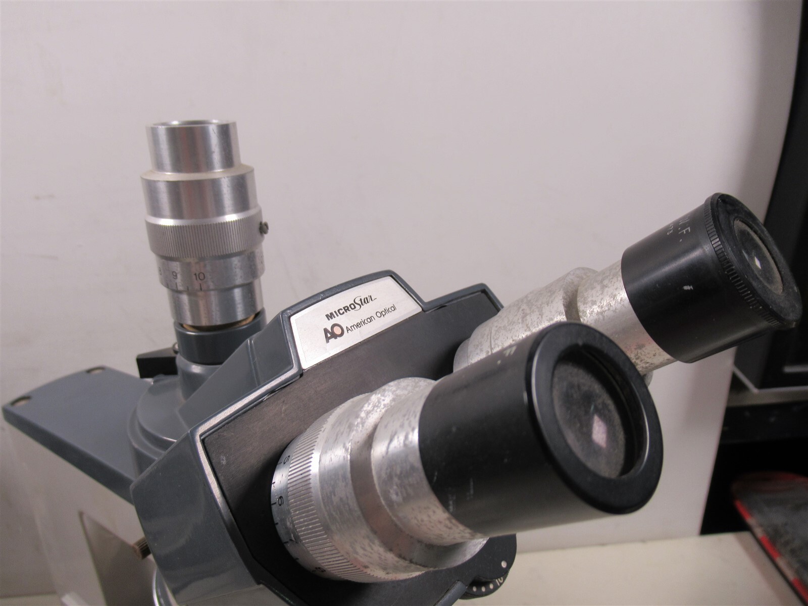 AO American Optical One-Ten MicroStar Trinocular Microscope w/ 5 ...