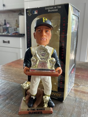 ROBERTO CLEMENTE Pittsburgh Pirates 12x GOLD GLOVE Award Trophy ...