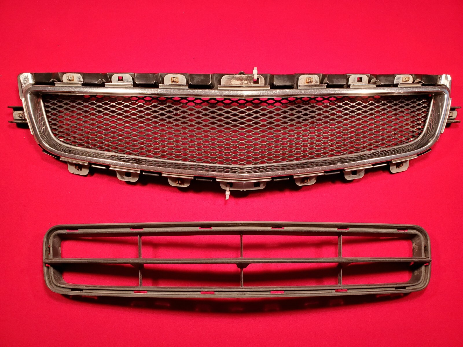 2008-2012 Chevrolet Malibu Front Grille Middle Center and Lower 6409423 ...
