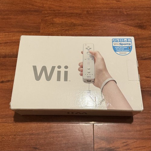 White Nintendo WII Game System w/ WII Sports Console Bundle Complete ...