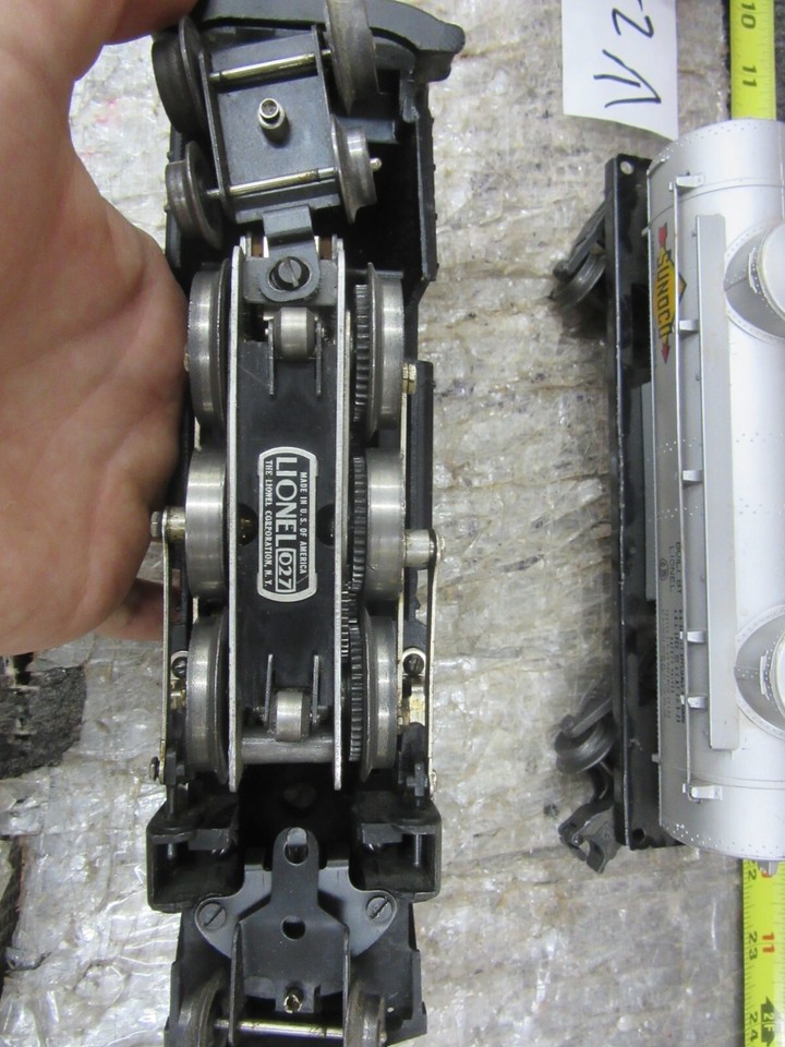 Lionel Train 2036 locomotive Engine Tinder Caboose Tank Car 027 ...