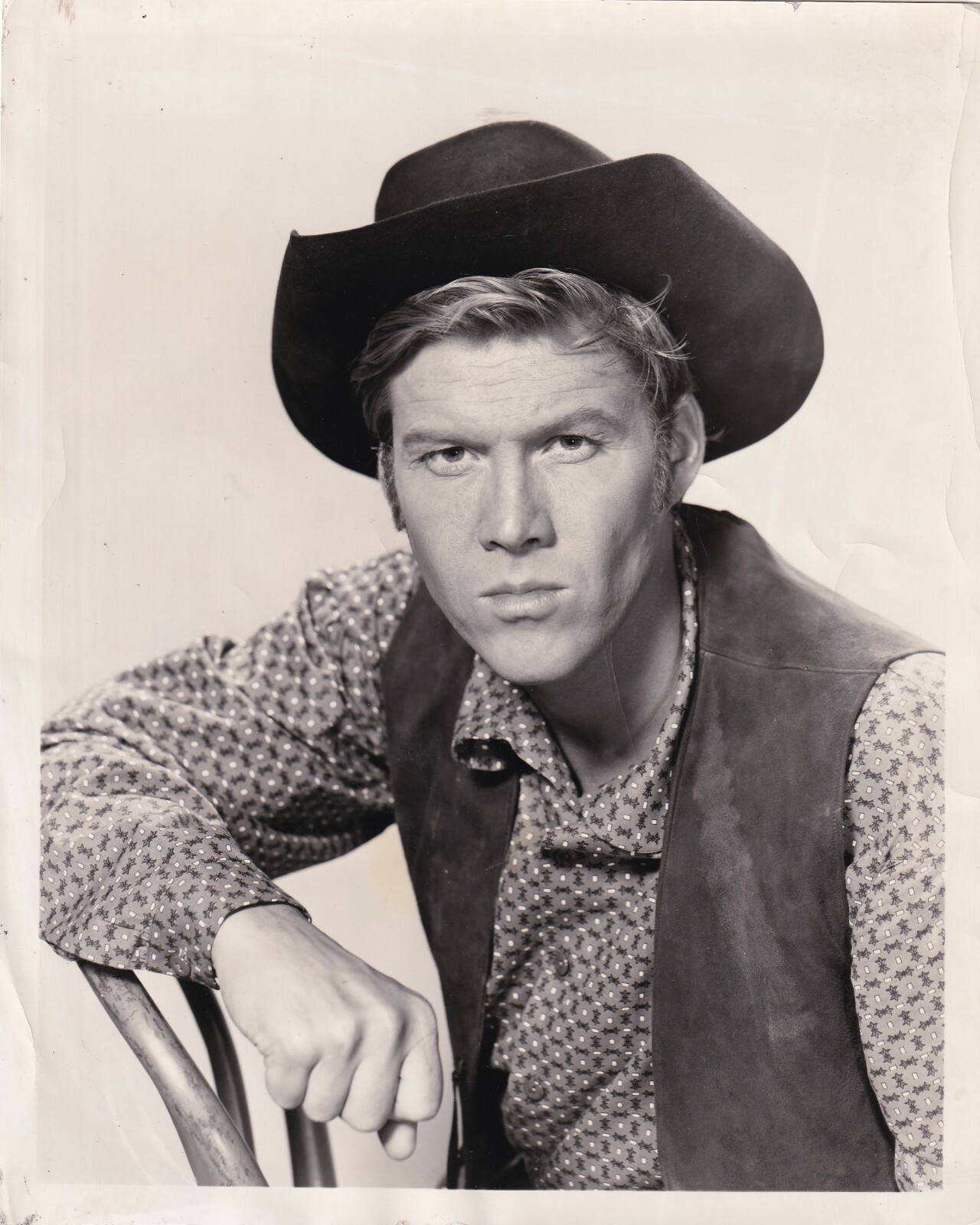 ADAM KENNEDY HANDSOME PORTRAIT IRISHMAN IN THE CALIFORNIANS 1957 ORIG ...