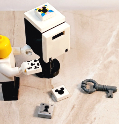 New LEGO Mickey Mouse Mailbox Rainbow Printed Tiles Key Slotted Door ...