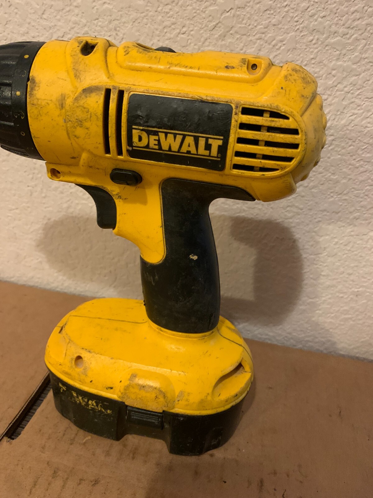 Dewalt DC759 18V 2-Speed 1/2" Drill Driver USED (1 battery included) No ...