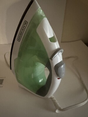 Black & Decker LIME GREEN Easy Steam Iron Compact - Model D340 | eBay