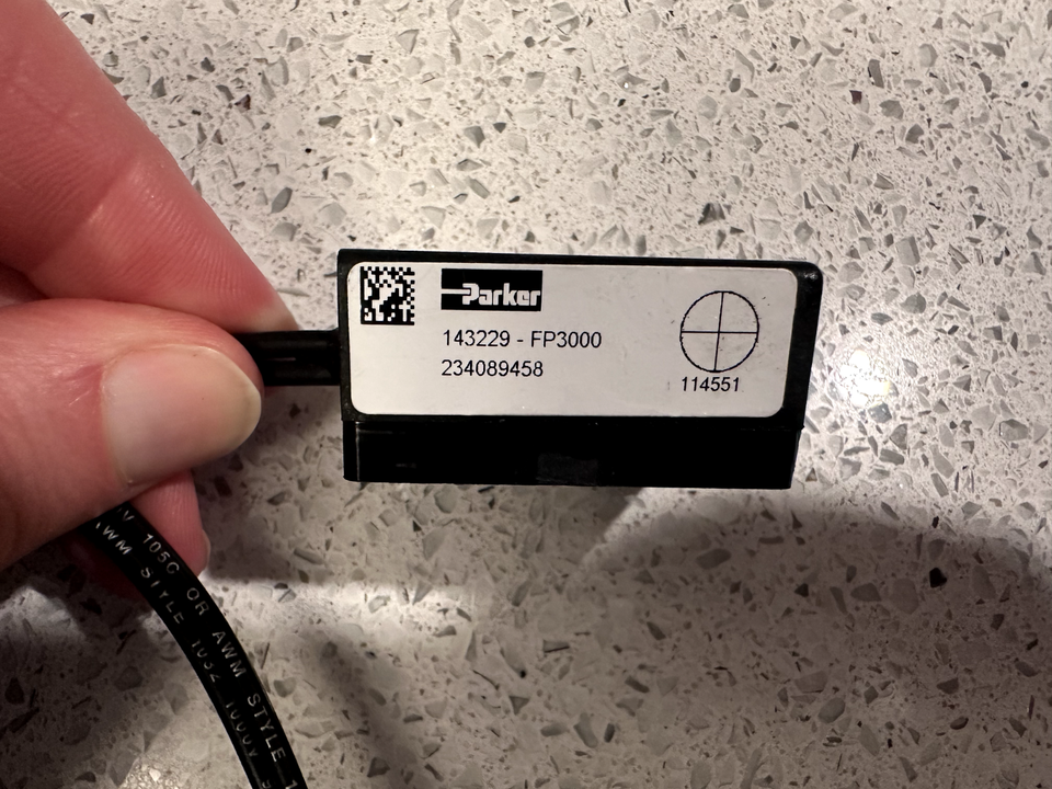 Parker IQAN ECD Ferrous Proximity Sensor - FP3000 01062 + Deutsch DTM04 ...