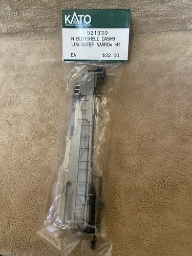 Kato 921330 N Scale Dash 9 Undecorated Low 6 Step Narrow HR Body Shell ...